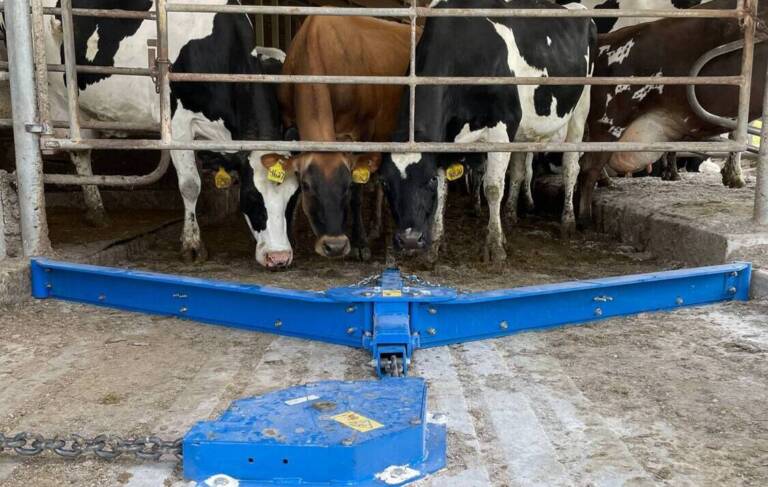 3 Common Alley Scraper Blade Options for Alley Scraper Systems - Patz ...